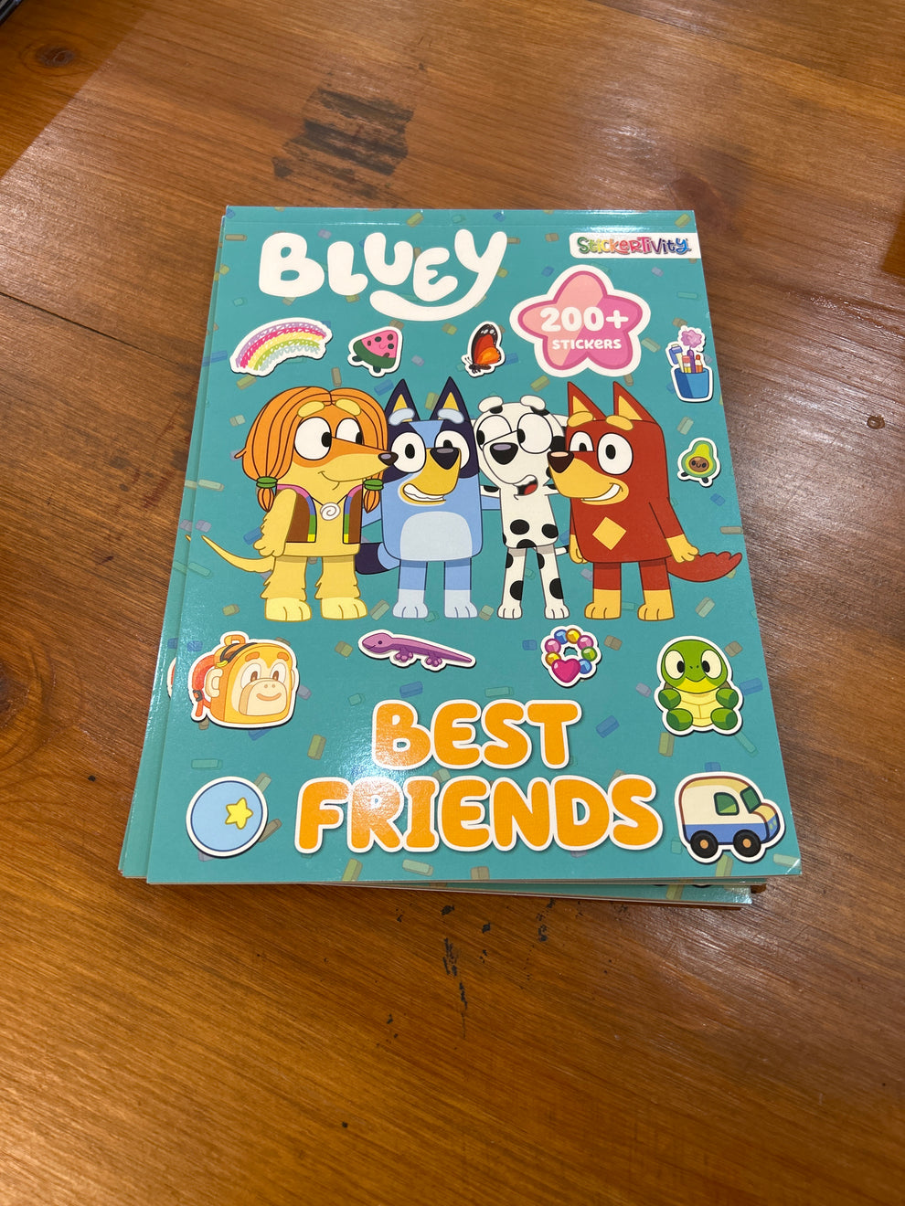 BLUEY STICKERTIVITY: BEST FRIENDS – Curious Turtle